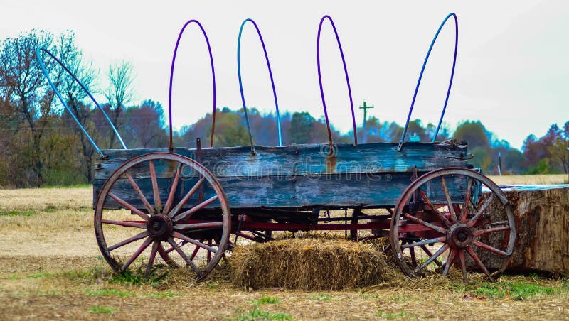 Old hay rides trailer stock photo. Image of children - 35622464