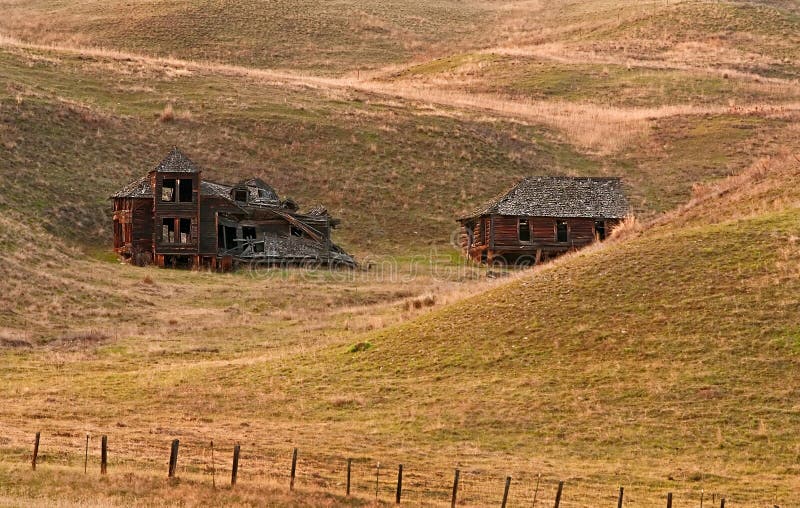 Old Historic Mansion Homestead Stock Photo - Image of broke, building ...