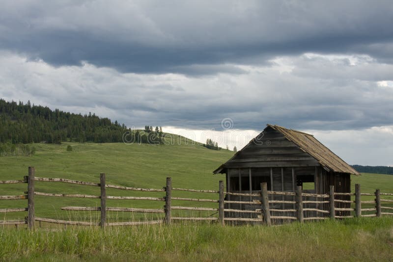 Old homestead stock image. Image of copy, cabin, countryside - 21513537
