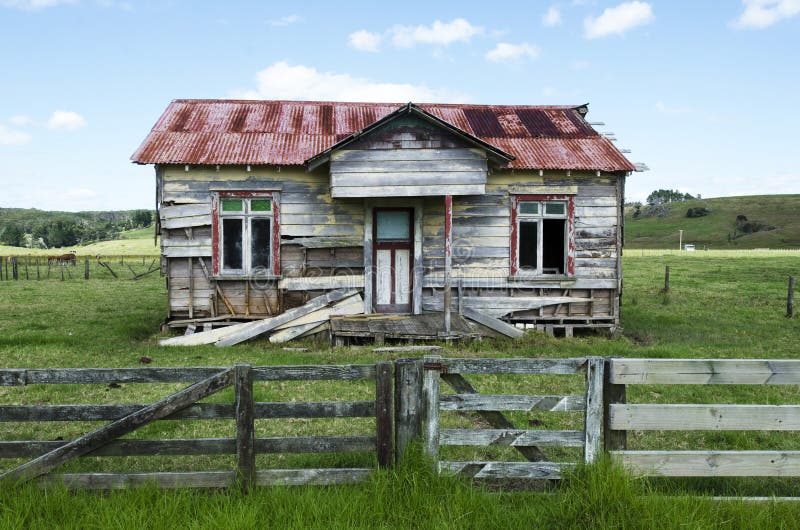 Old Farm house. stock photo. Image of grass, country, dakota - 4245636