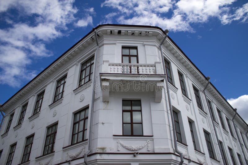 An Old House on the Embankment Editorial Image - Image of architecture ...