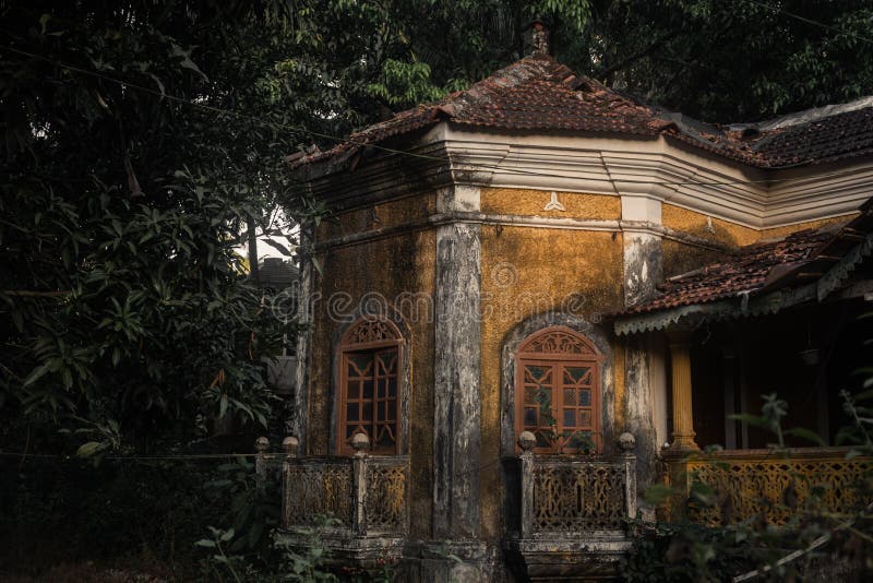 Old house in Goa, India stock photo. Image of portuguese - 187102168