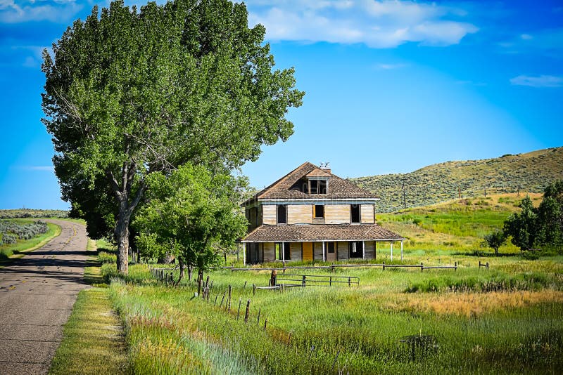 Old House Landscape stock image. Image of weathered, antique - 94489751