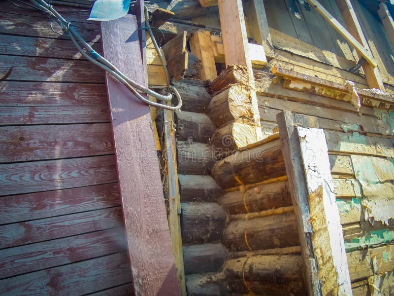 Broken wood house stock image. Image of danger, destroyed - 106830451