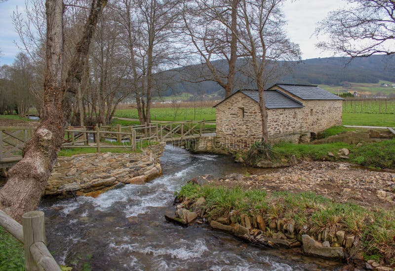 House built over a River. stock image. Image of england - 15116201