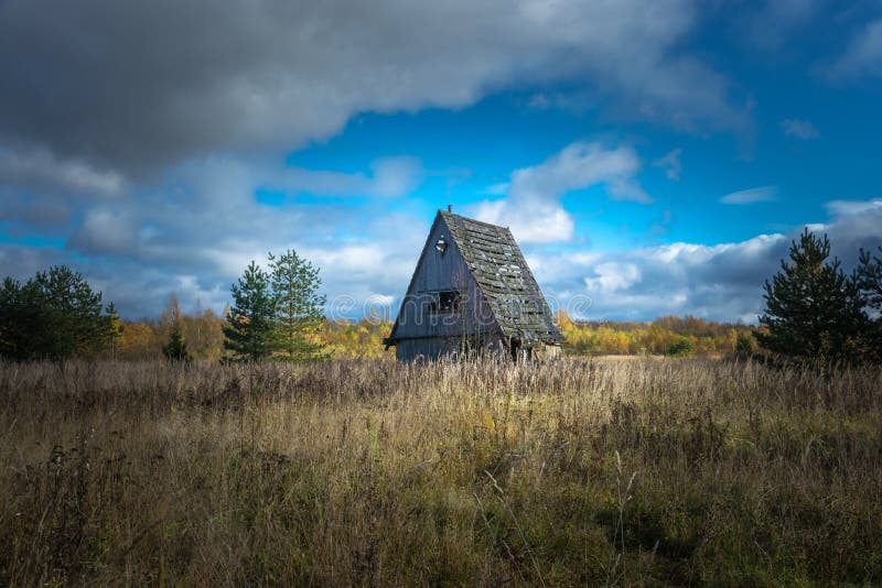 The Old House Standing Alone in a Field. Stock Photo - Image of fall ...