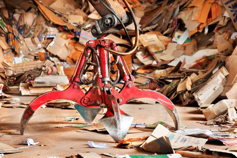 Junkyard claw stock image. Image of open, tool, industrial - 22135627