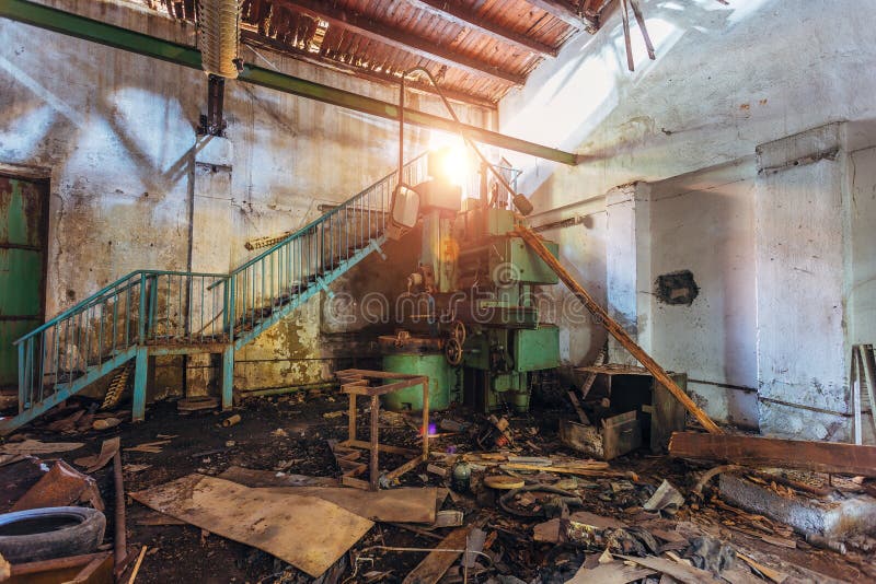 Old Workshop and Rusty Tools Stock Image - Image of birdbath, abandoned ...
