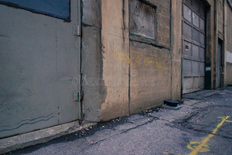 Old industry building editorial stock photo. Image of broken - 92186508