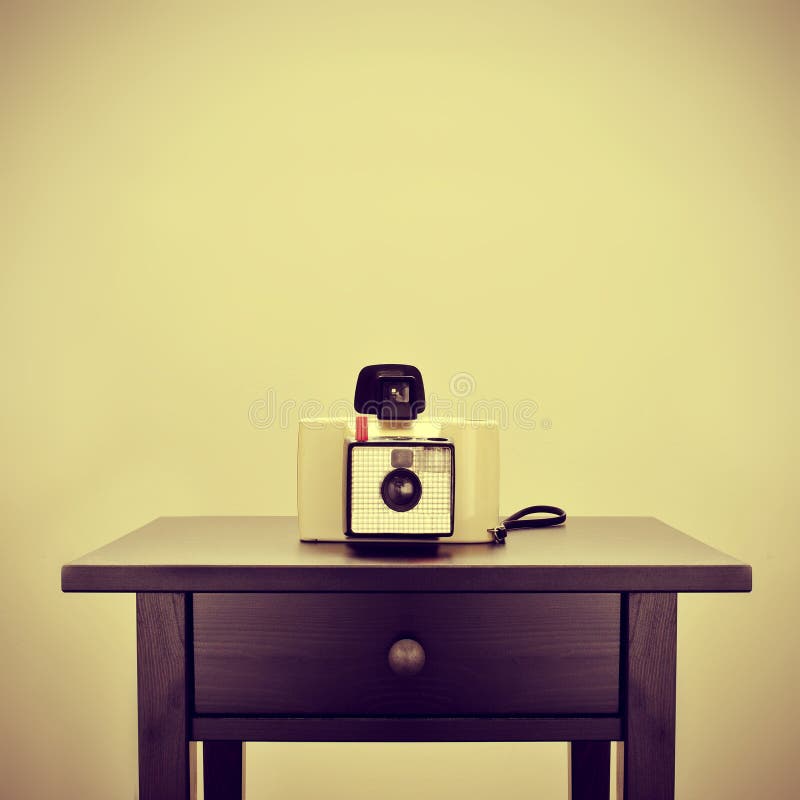 Old Instant Camera on a Bureau Stock Image - Image of paparazzi, film ...