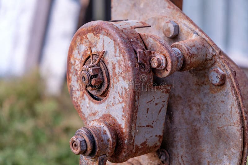 House Lifting Jack. Old Rusty Mechanical Jack Stock Photo - Image of ...