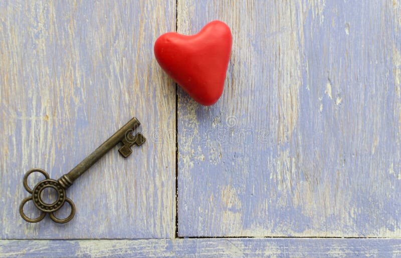 The Old Key and Heart on the Table Stock Photo - Image of valentine ...