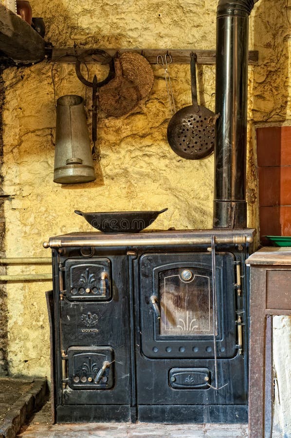 Old kitchen stock image. Image of light, interior, architecture - 35224135