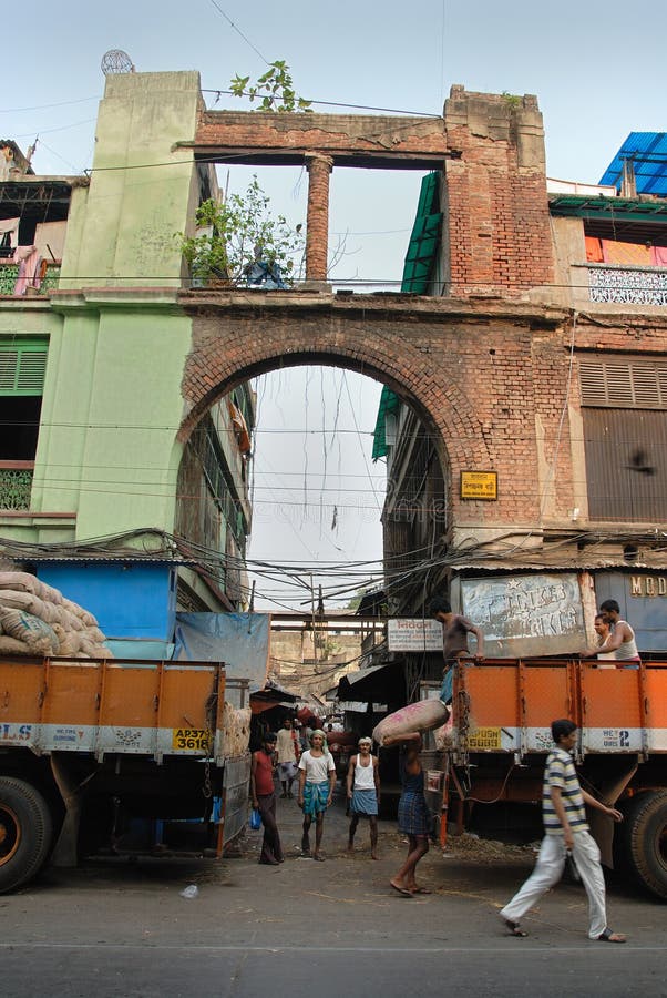 Old Kolkata editorial image. Image of bengal, busy, india - 17979765