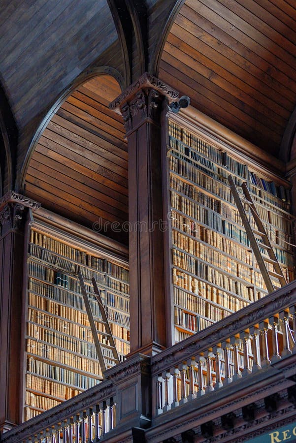 The Old Library, Trinity College, Dublin, Ireland - the Book of Kells ...