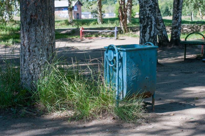 Old litter bin in the park stock image. Image of dump - 44179281