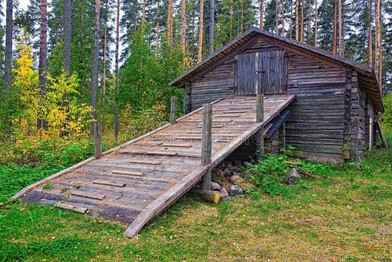 Old log barn stock image. Image of forest, tree, rural - 16113943