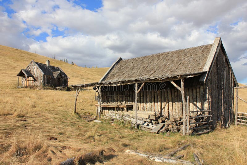 Old Log Barn and House with Sky Stock Photo - Image of grass, alberta ...