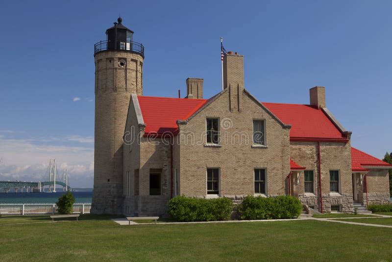 Old Mackinac Point Lighthouse Stock Image - Image of water, cloud: 26172533