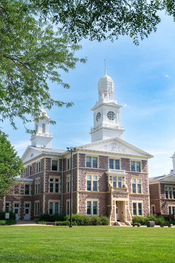 Old Main Hall at University of South Dakota Editorial Stock Photo ...