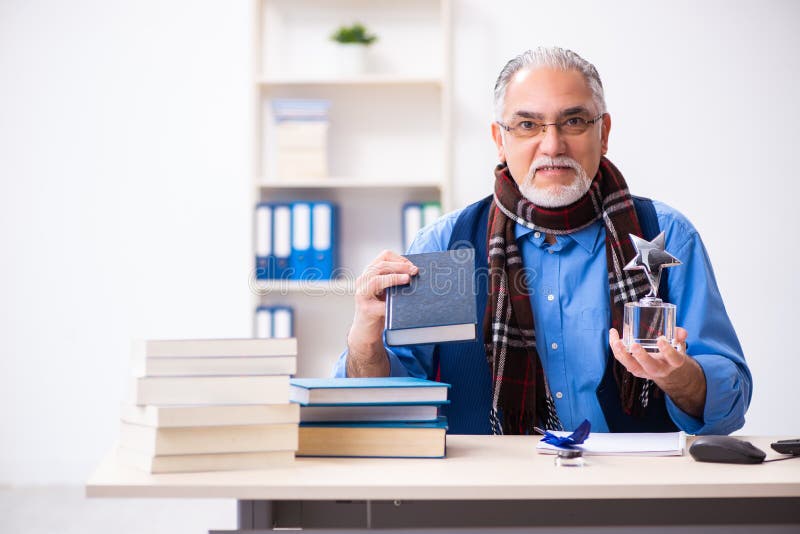 Old Male Author Winning Award Stock Photo - Image of books, home: 206653162