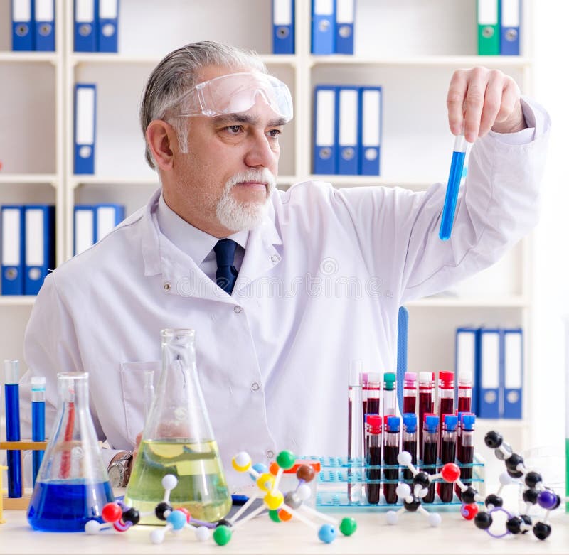 Old Male Chemist Working in the Lab Stock Image - Image of chemical ...