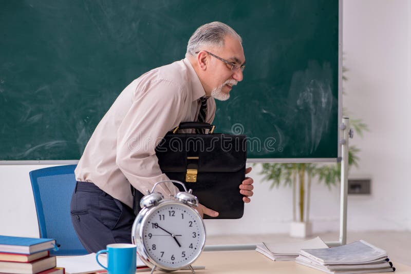 883 Run Classroom Stock Photos - Free & Royalty-Free Stock Photos from ...