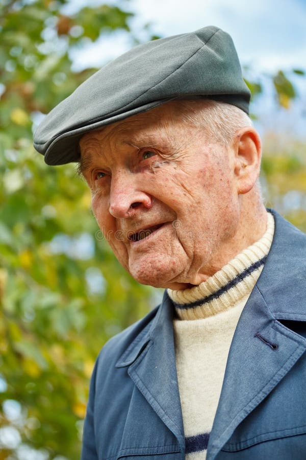 Profile of an old man stock photo. Image of autumn, years - 27573986