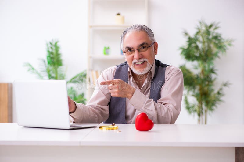 Old Man Doing Marriage Proposal Via Internet Stock Image - Image of ...
