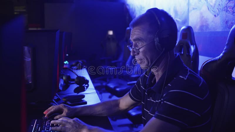 1,311 Old Man Gamer Stock Photos - Free & Royalty-Free Stock Photos ...