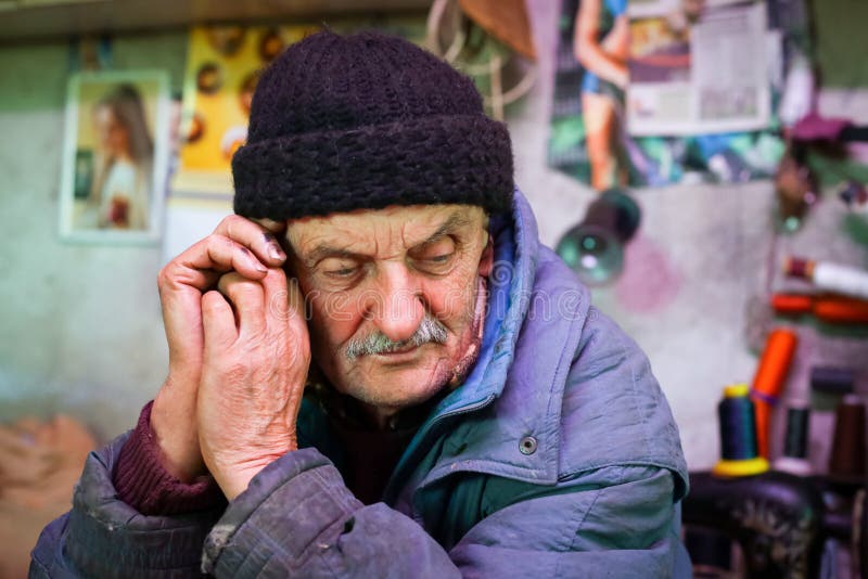 Old man looking sad stock image. Image of thinking, hands - 91540801
