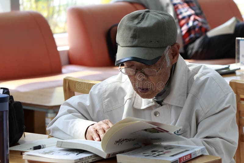 Chinese old man stock photo. Image of winter, portrait - 31194390