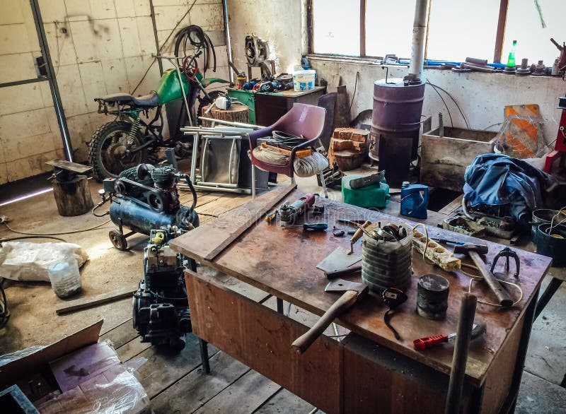 270 Messy Tools Untidy Stock Photos - Free & Royalty-Free Stock Photos ...