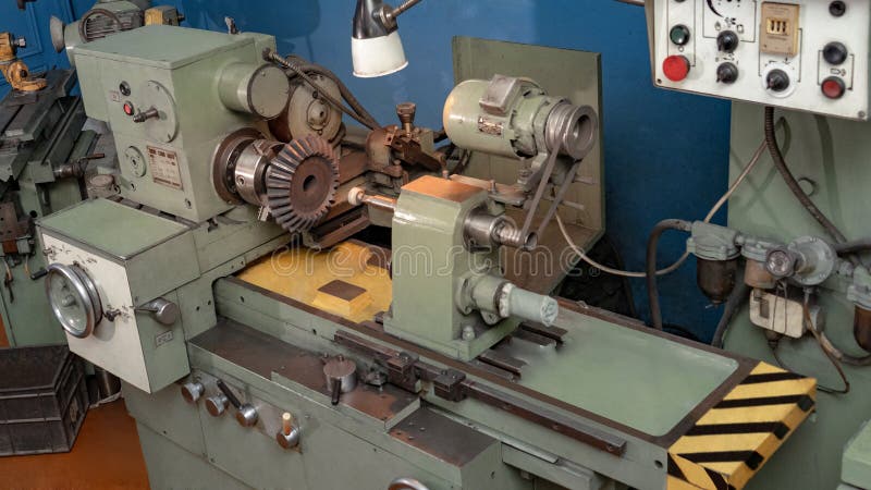 Old Metal Lathe in the Workshop, Machine Tools. Stock Photo - Image of ...