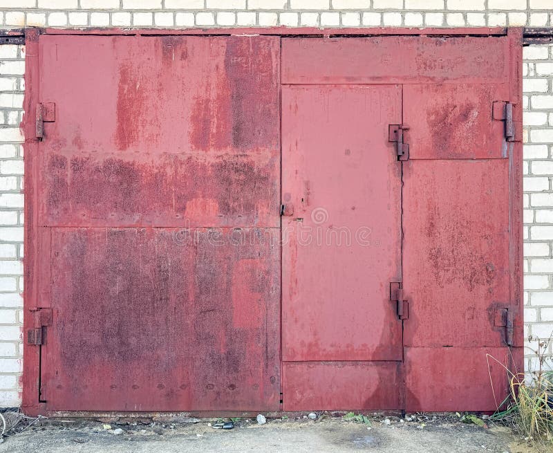 Old Metal Red Gate in the Garage Stock Image - Image of brick, building ...