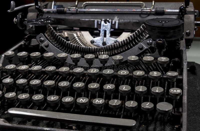 Old metal typewriter stock photo. Image of fashioned - 95931462