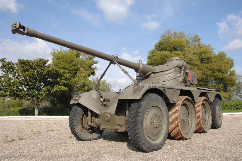 Old military tank stock image. Image of tracks, isolated - 5052609