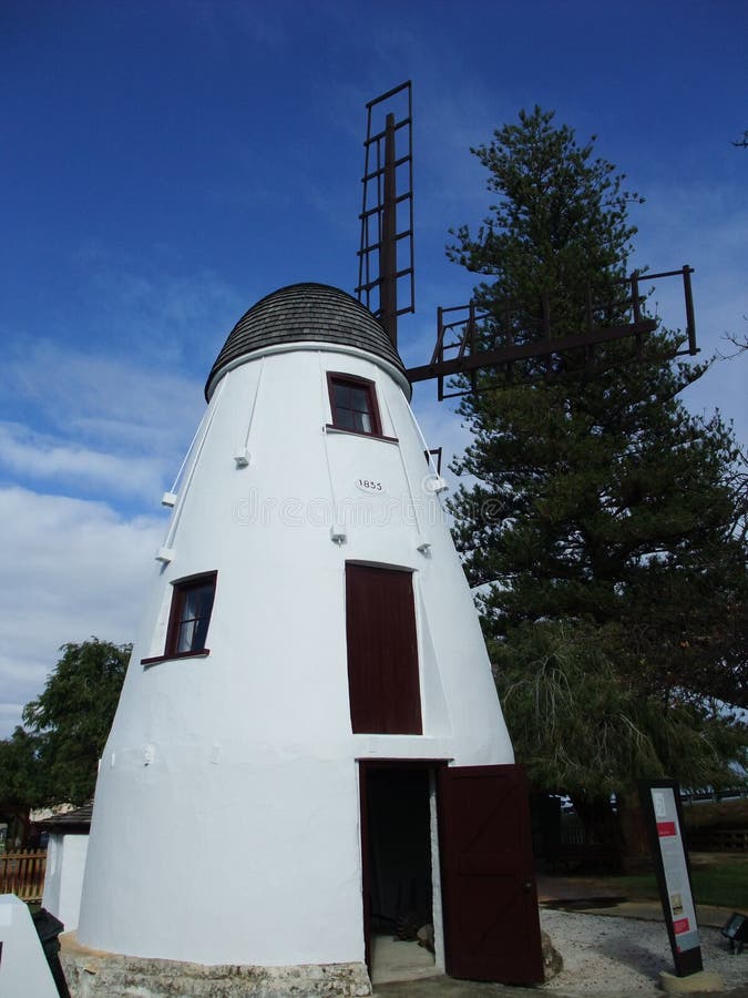 Perth Cityscape editorial stock image. Image of healthy - 33870204
