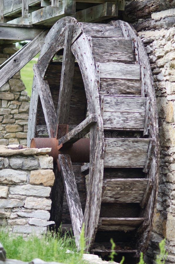 Old Mill Waterwheel stock photo. Image of historic, motion - 21986848