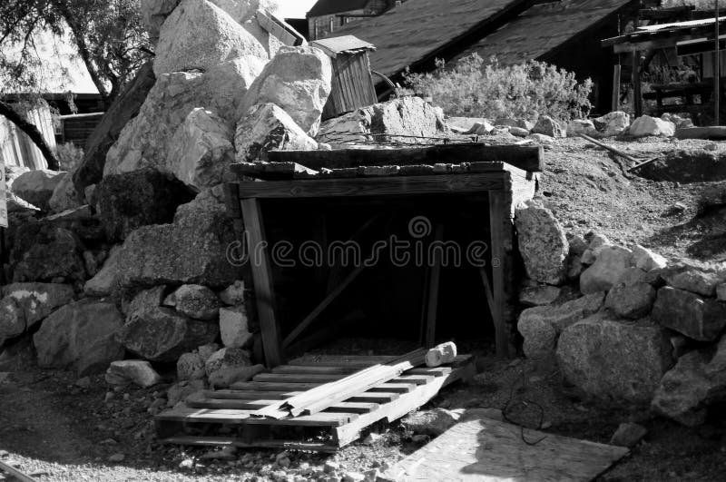 Old Mine Entrance stock image. Image of obsolete, mystery - 117840999