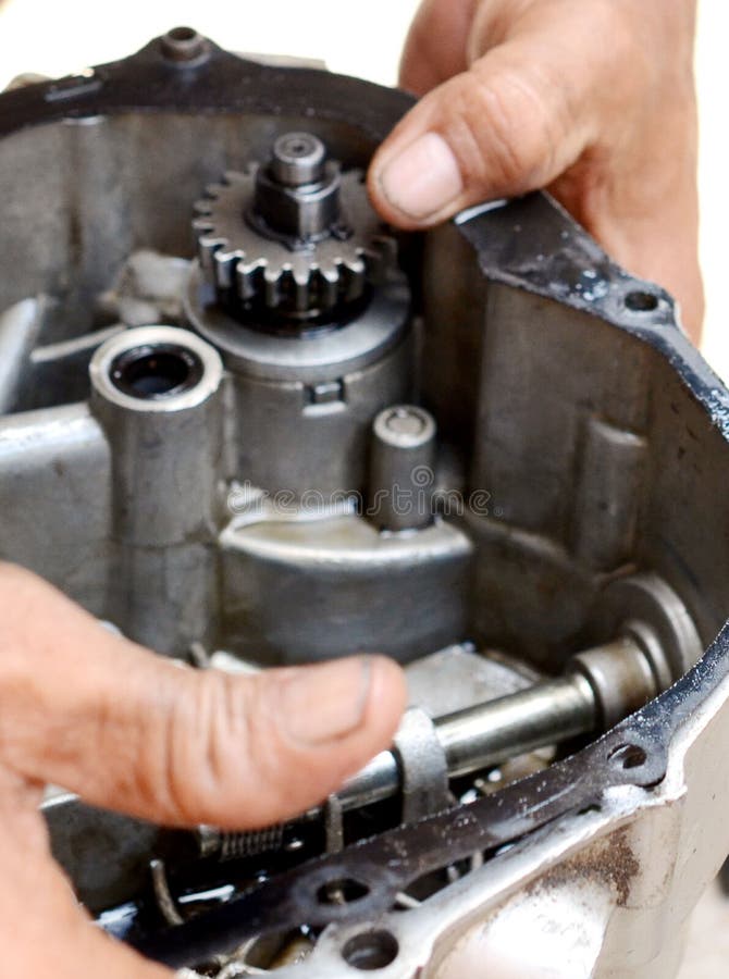 666 Inside Motorcycle Engine Photos - Free & Royalty-Free Stock Photos ...