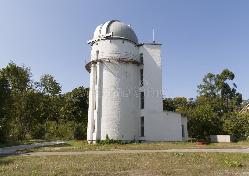 Old Observatory Building Photo Stock Image - Image of looking, concepts ...