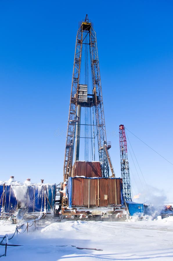 Old oil rig stock photo. Image of business, engineering - 29685816