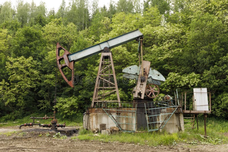 Old Oil Rig, Oil and Gas Production Stock Image - Image of power, jack ...
