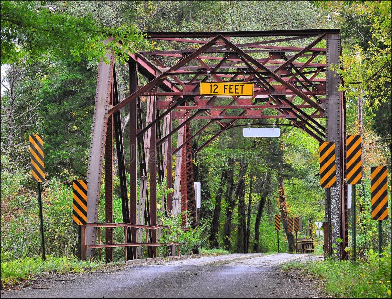 Old One Lane Steel Bridge stock image. Image of summer - 13473031