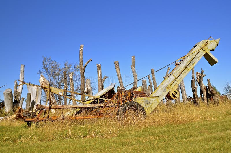 Old One Row Pull Corn Picker Stock Photo - Image of farm, weeds: 60694516