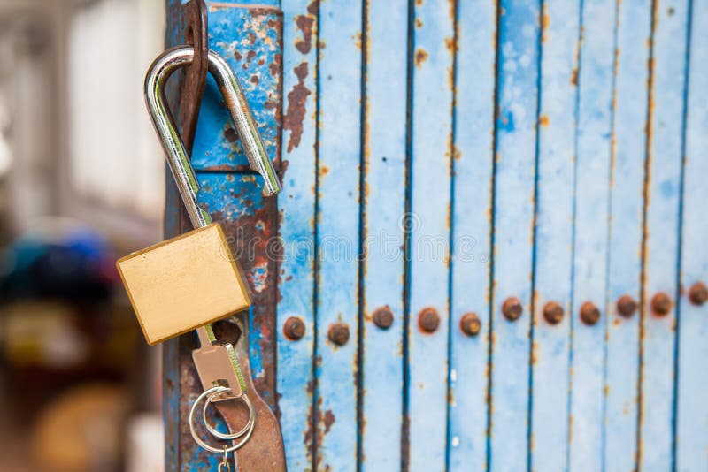 Old open padlock and key stock photo. Image of guard - 56664034