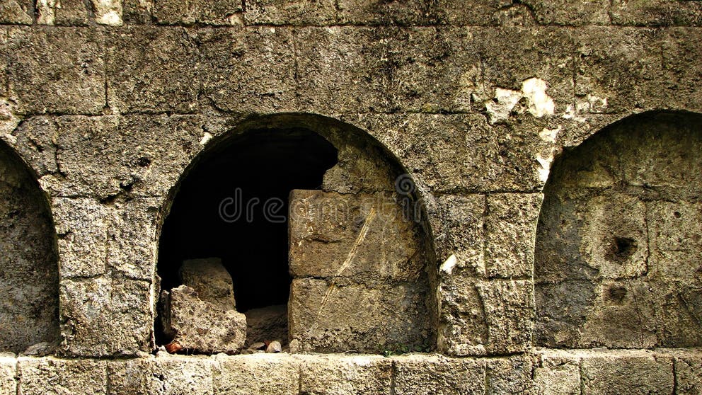 Old Open Stone Burial Tomb stock photo. Image of gallery - 20915628