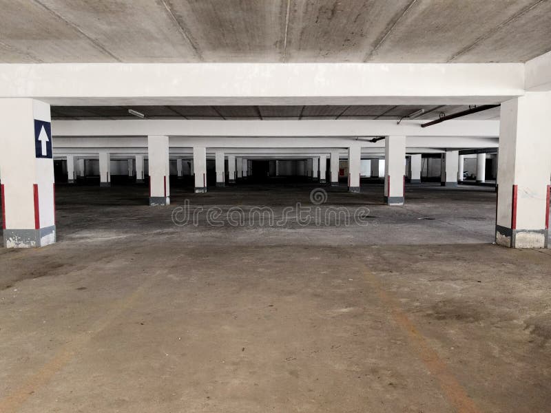 Parking Lot Inside Building Stock Photos - Download 1,239 Royalty Free ...