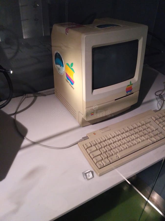 Apple pc computer old editorial stock photo. Image of apple - 105738763